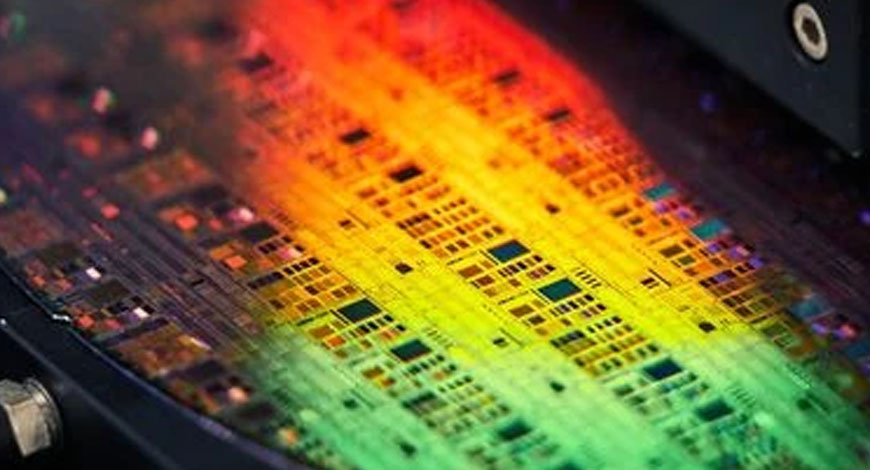 Retail investors pile into US memory chip stocks on AI boom hopes ...