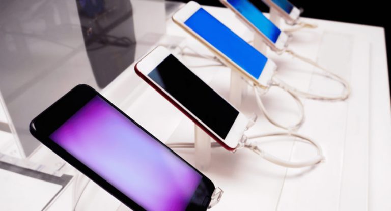 Chinese smartphone brands in India plan two more price increases ...