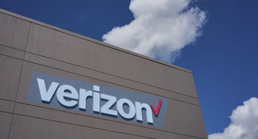 Verizon consumer chief exits as carrier deepens turnaround and growth ...