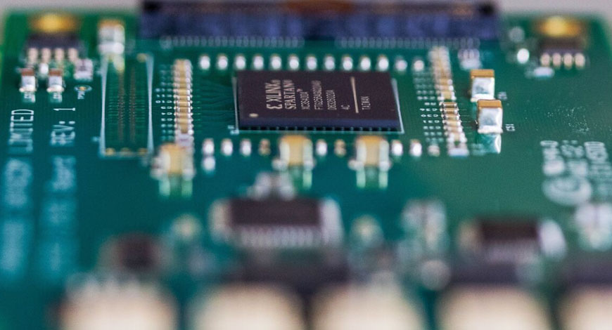 Memory chip crunch and Iran war lead phone market decline ...